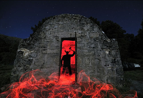 Aprendiendo a Jugar con el Hilo Luminoso en Fotografía Nocturna