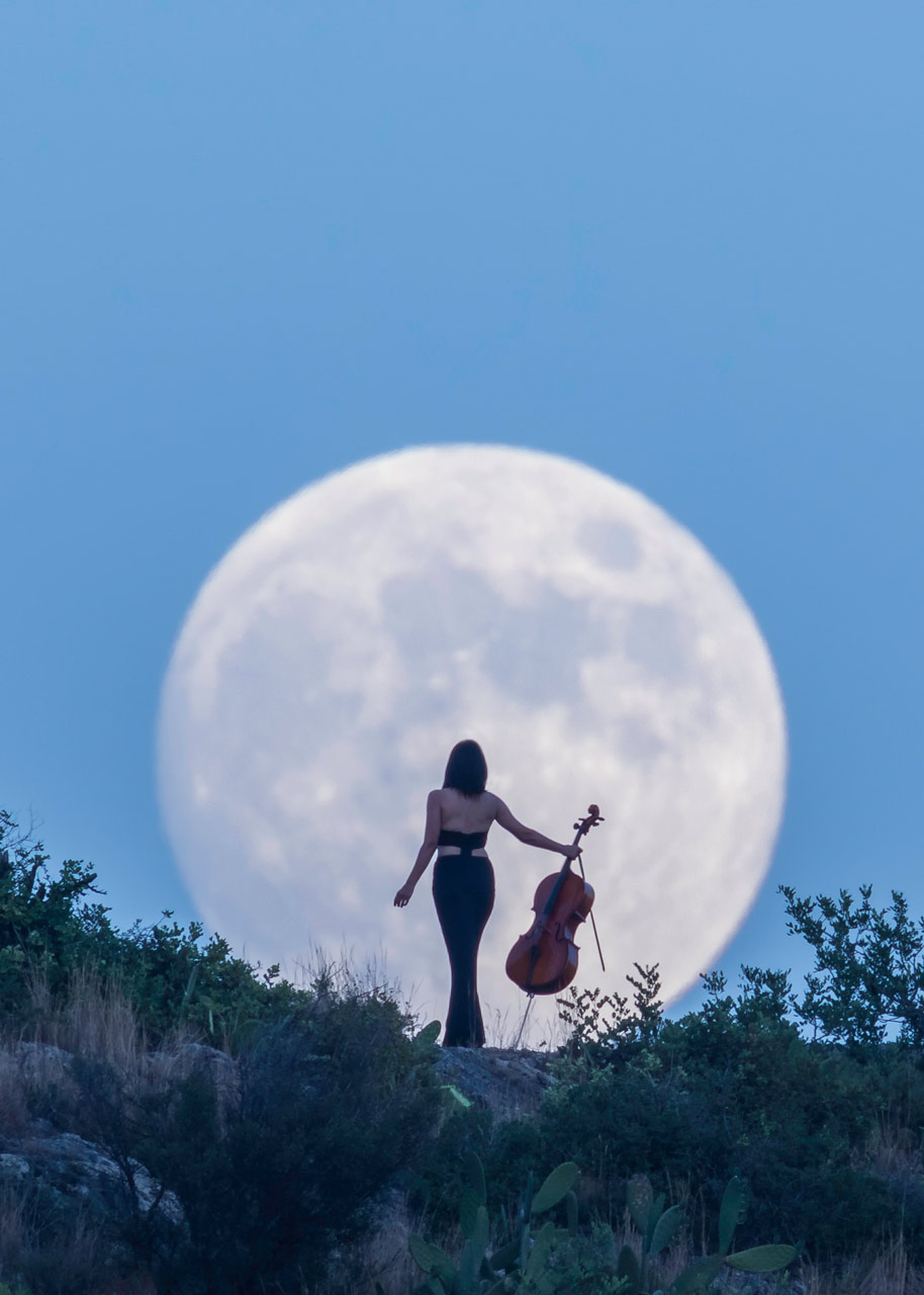 Charlamos con Toni Sendra, Cazador de Lunas Espectaculares